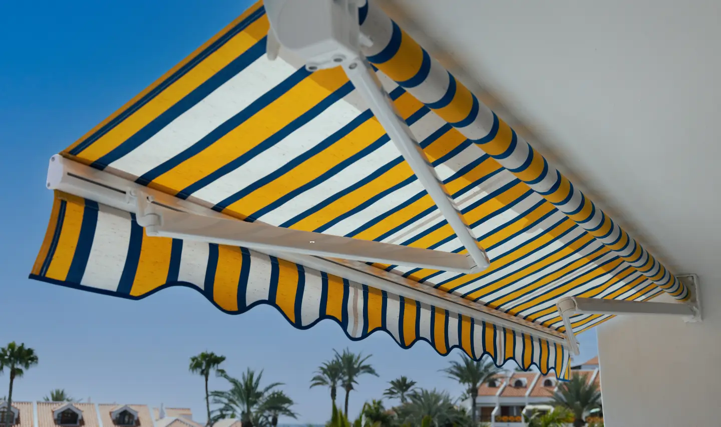 Custom Awnings Dubai & Abu Dhabi | UV-Resistant, Heat-Proof & Luxury ...